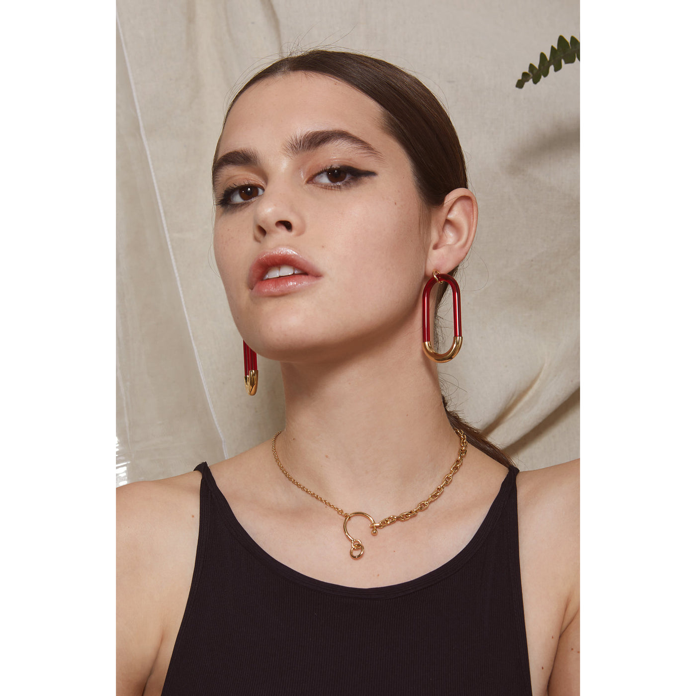 Eyelet Necklace in Gold
