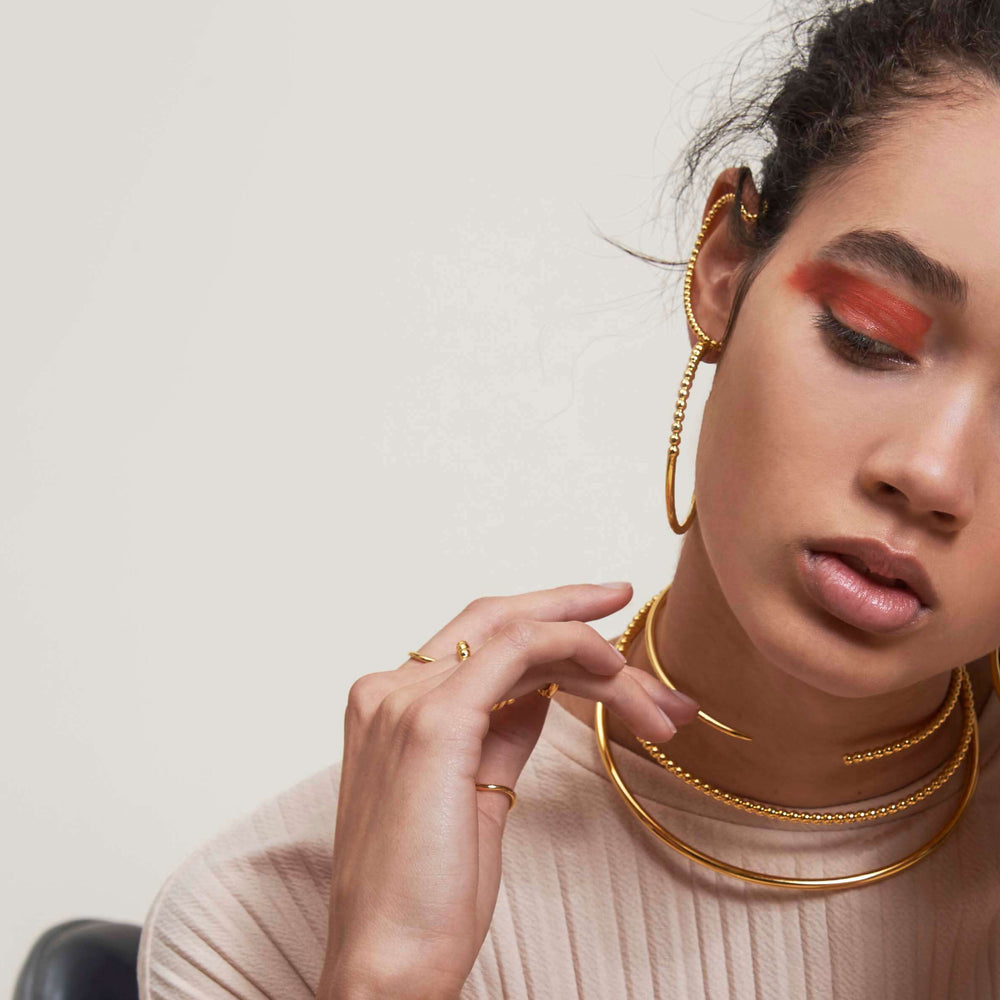 Pearled Contour Collar in Gold